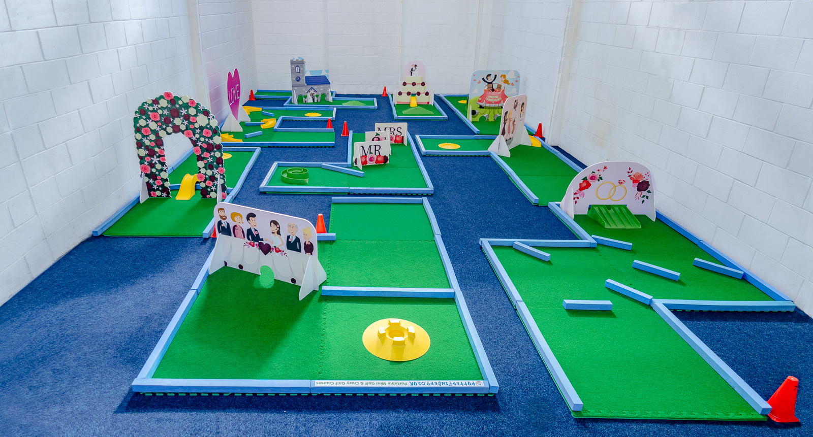 The ultimate wedding mini golf course! | Crazy Golf Blog