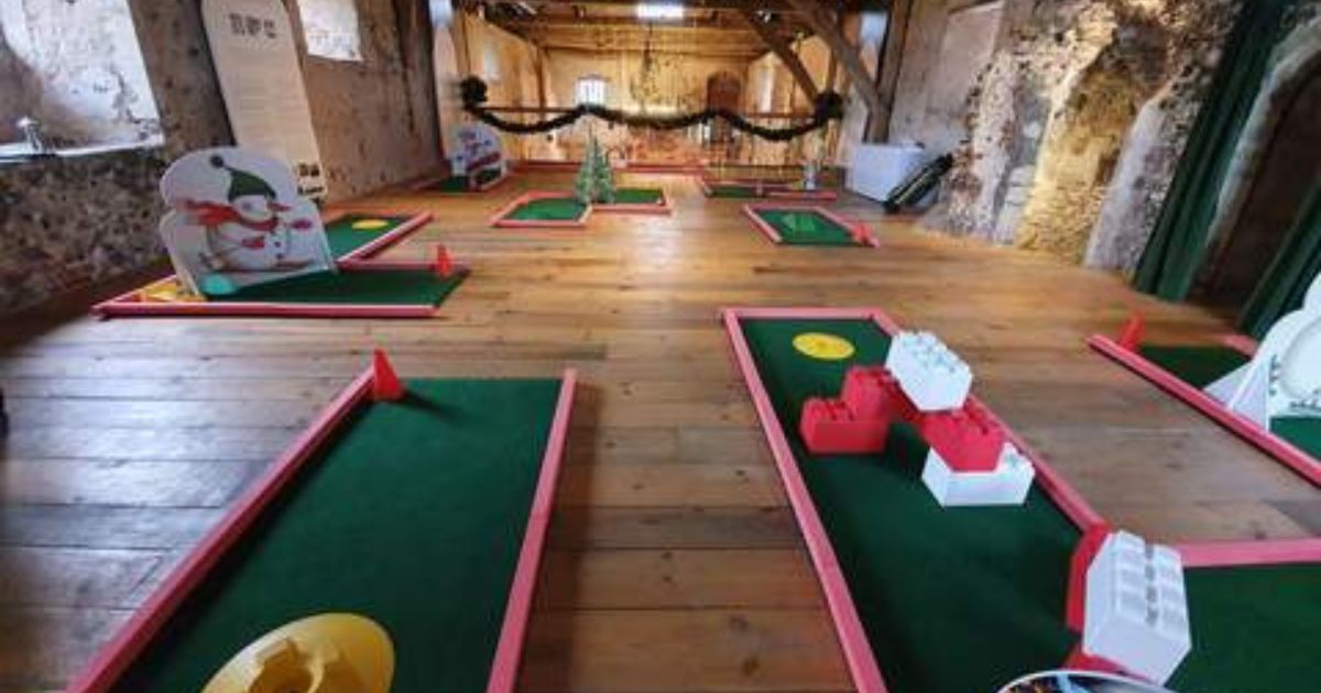 Christmas Obstacles to Buy and Keep | Crazy Golf Blog