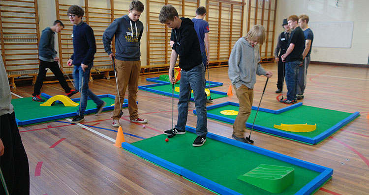 Secondary Schools go Crazy for Mini Golf